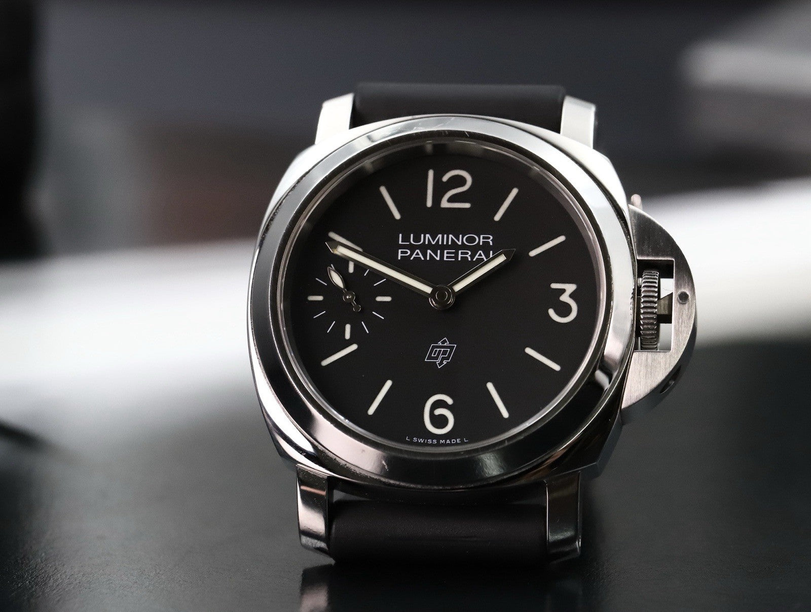 Panerai Luminor Logo PAM1084 44mm Manual Wind - 2023 – Watch Vault ...