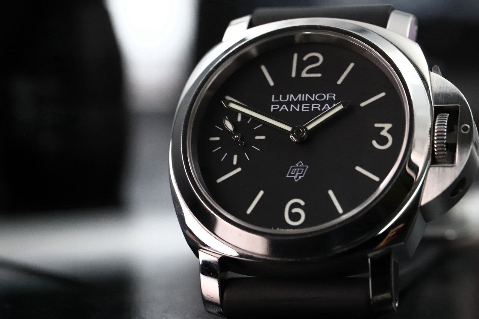 Panerai Luminor Logo PAM1084 44mm Manual Wind - 2023 – Watch Vault ...