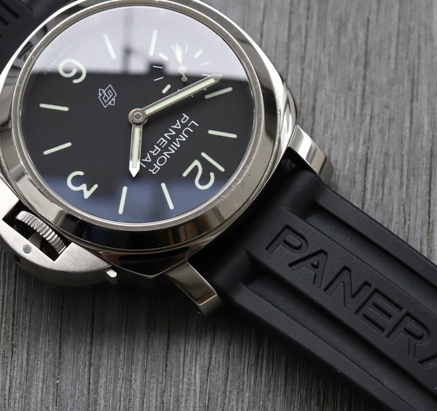 Panerai Luminor Logo PAM1084 44mm Manual Wind - 2023 – Watch Vault ...