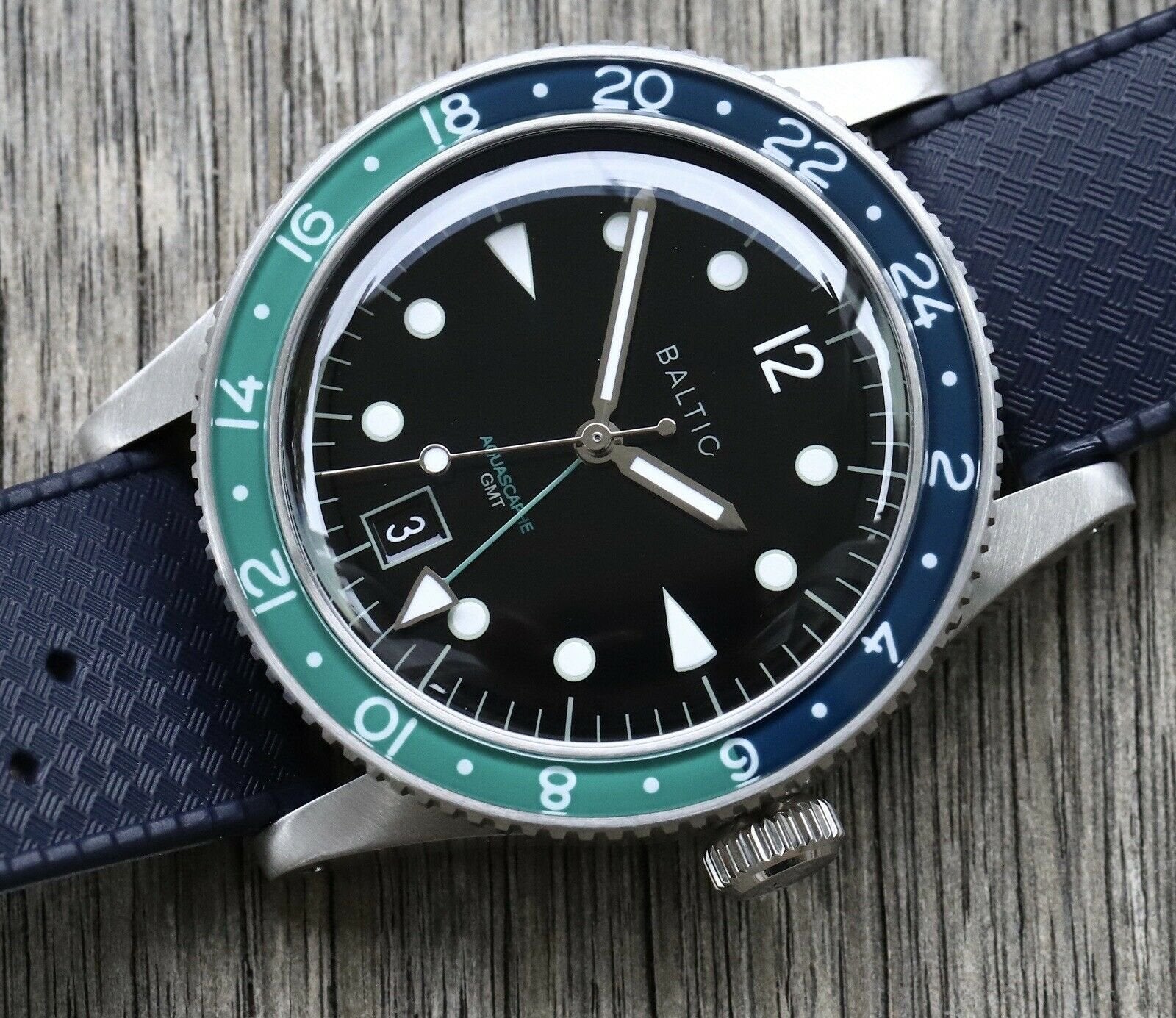 Baltic Aquascaphe GMT Green/Blue - 2021 – Watch Vault Australia