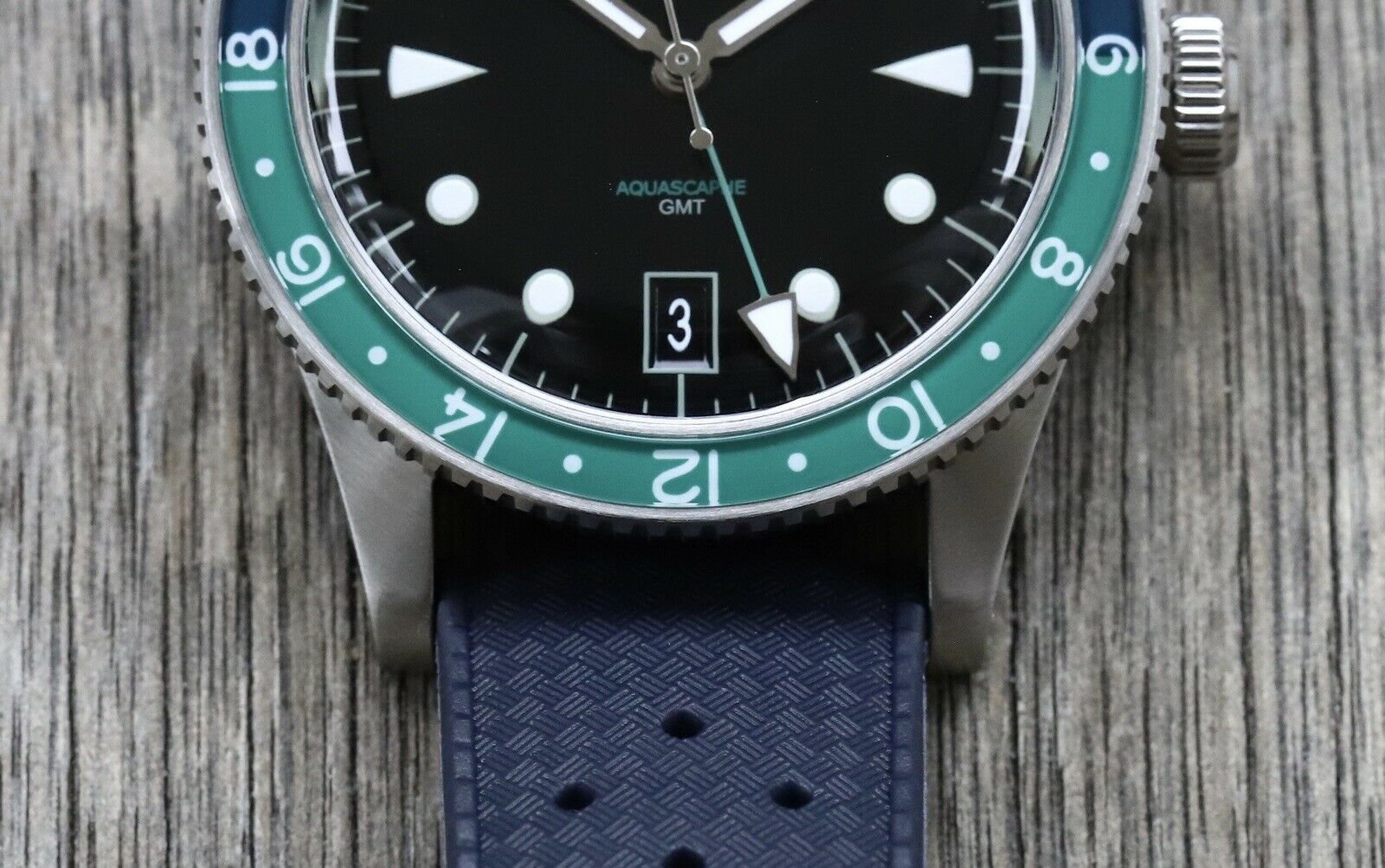 Baltic Aquascaphe GMT Green/Blue - 2021 – Watch Vault Australia