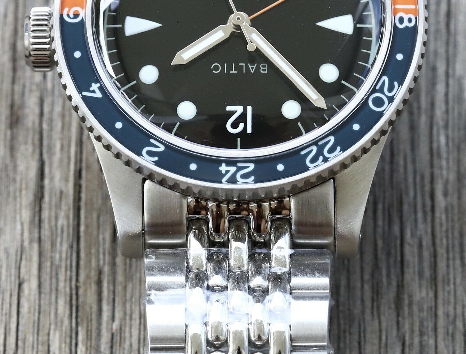 Baltic Aquascaphe GMT Orange - 2022 – Watch Vault Australia