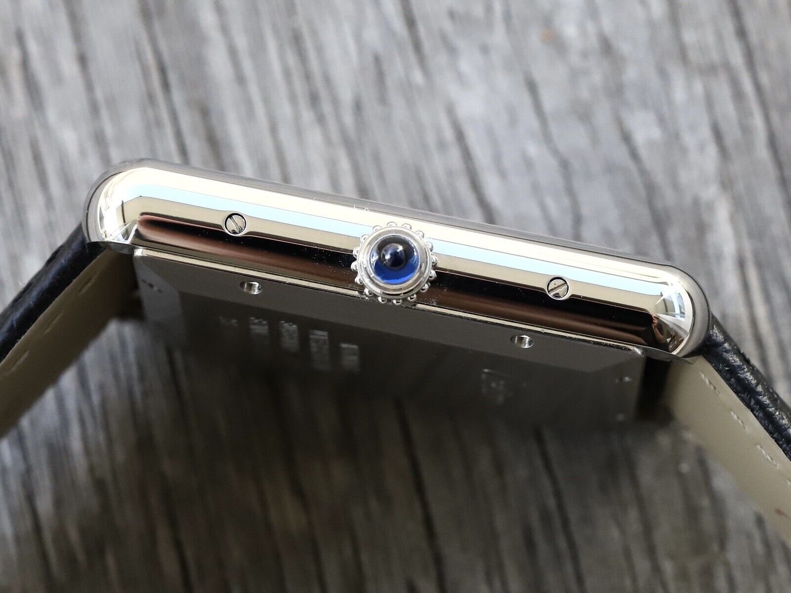 Cartier Tank Must XL WSTA0040 - 2022 – Watch Vault Australia