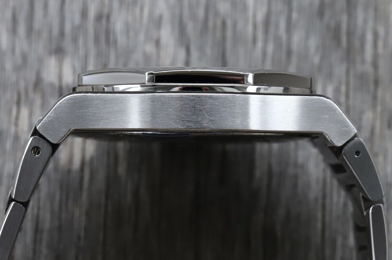 Girard-Perregaux Laureato Chronograph 81020-11-631-11A 42mm - 2021 ...