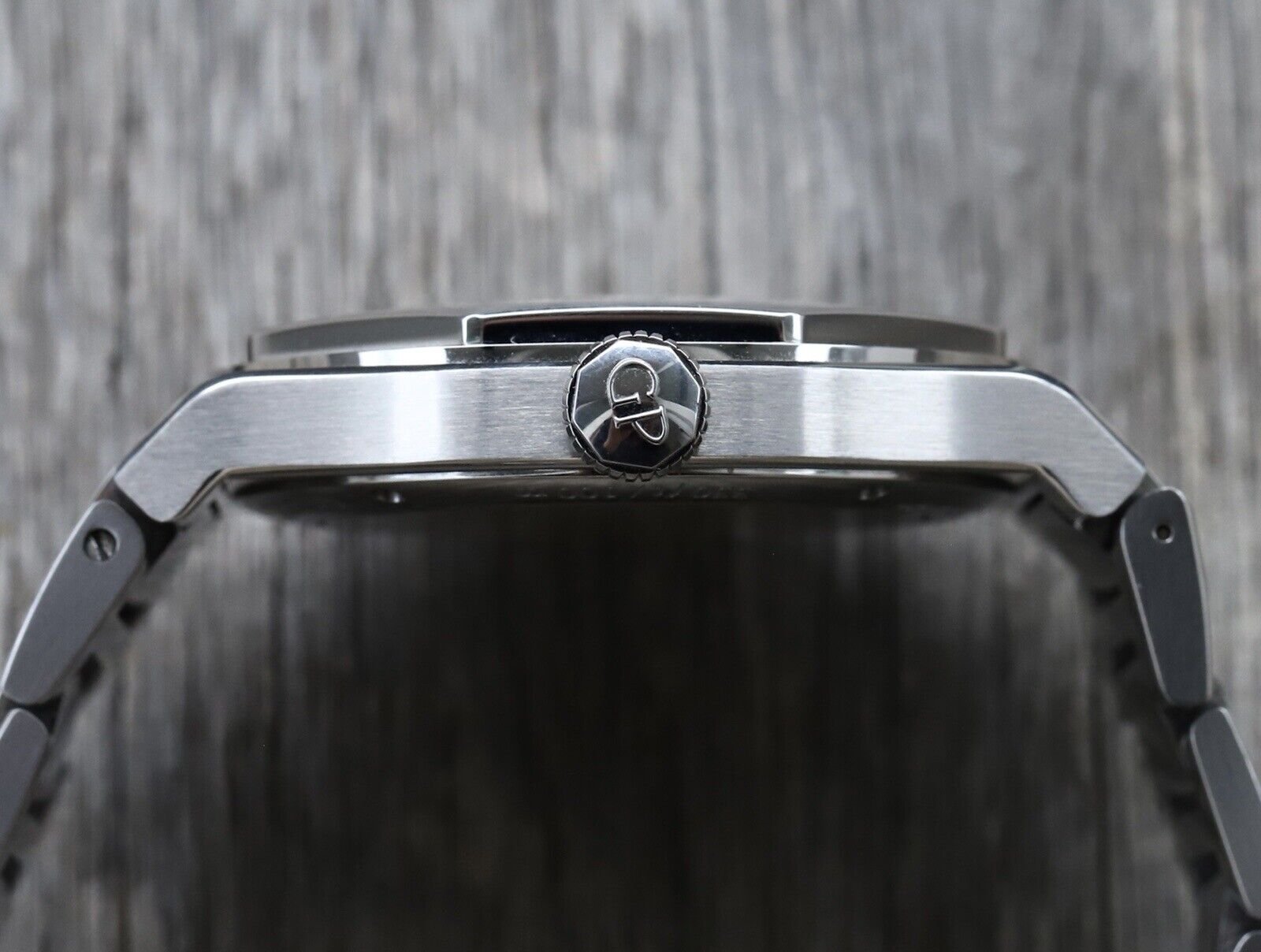 Girard-Perregaux Laureato Infinity Edition Onyx Dial 81010-11-635-11A ...