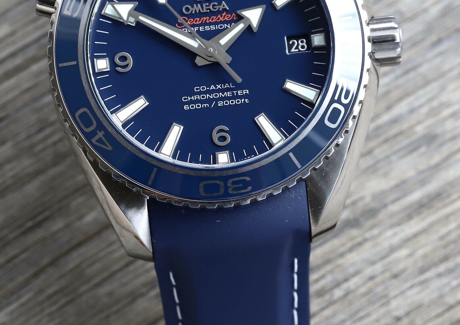 Omega Seamaster Planet Ocean 8500 600m 42mm Titanium 232.92.42.21.03.0 ...