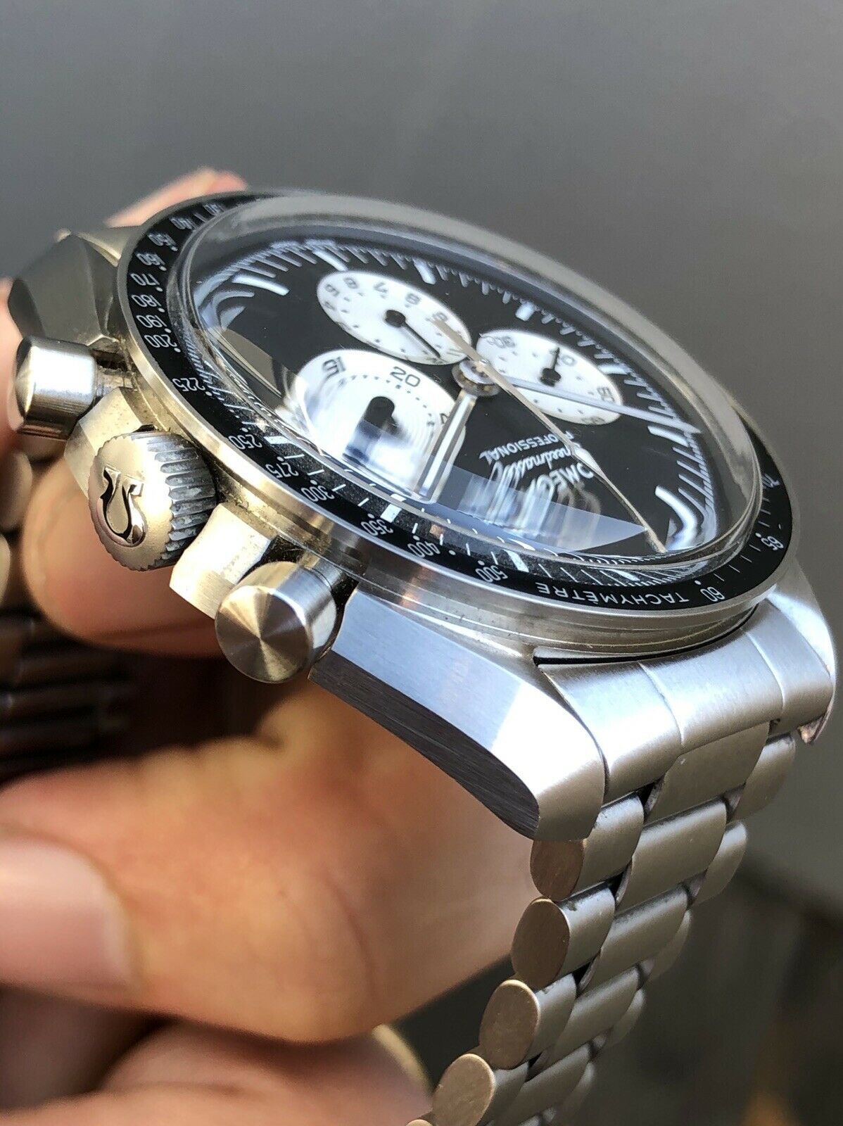 Omega Speedmaster Speedy Tuesday 1 311.32.42.30.01.001 - 2018 – Watch ...