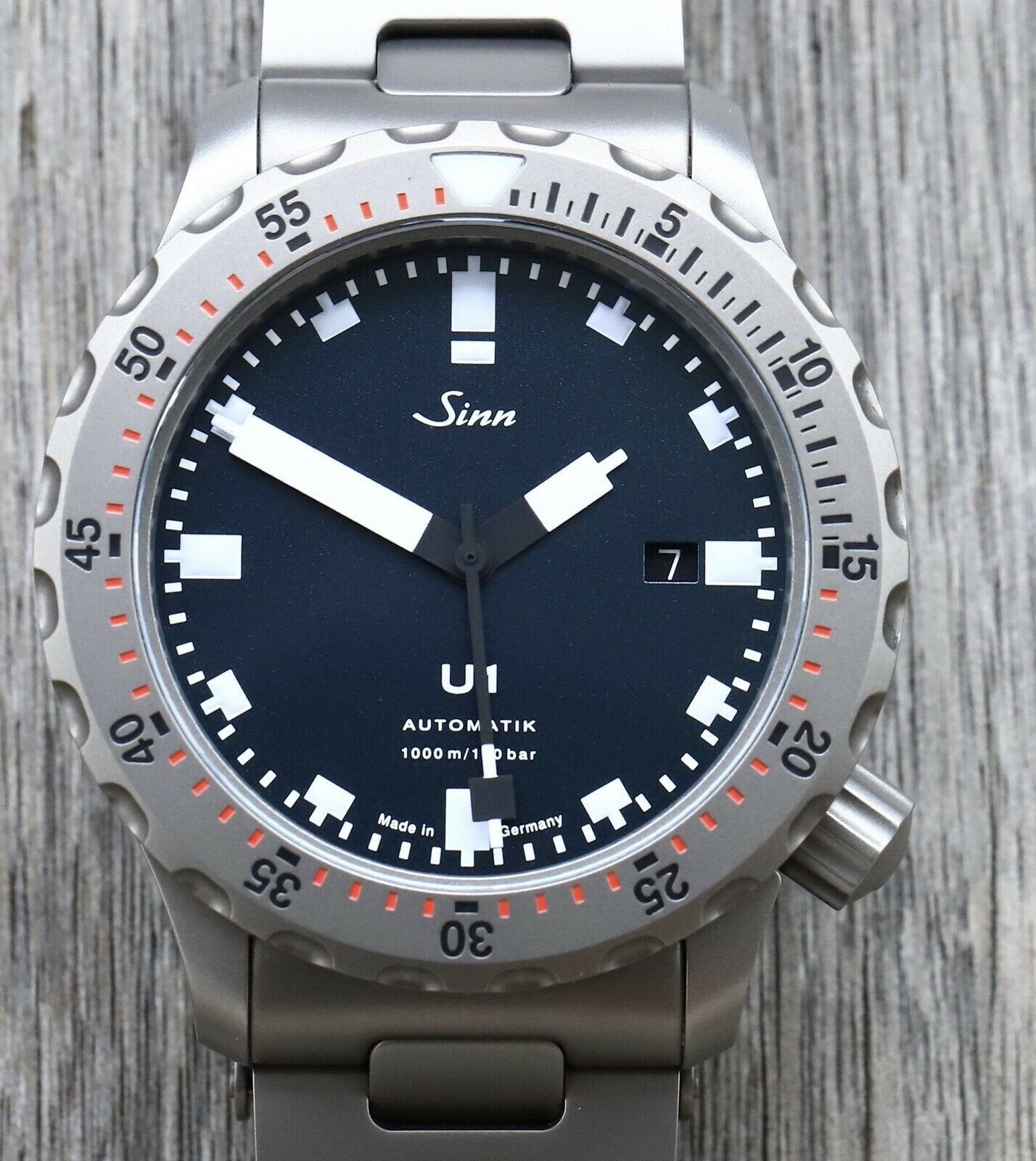Sinn U1 B Blue Dial Tegimented Bracelet 1010.0102 - 2022 – Watch Vault Australia